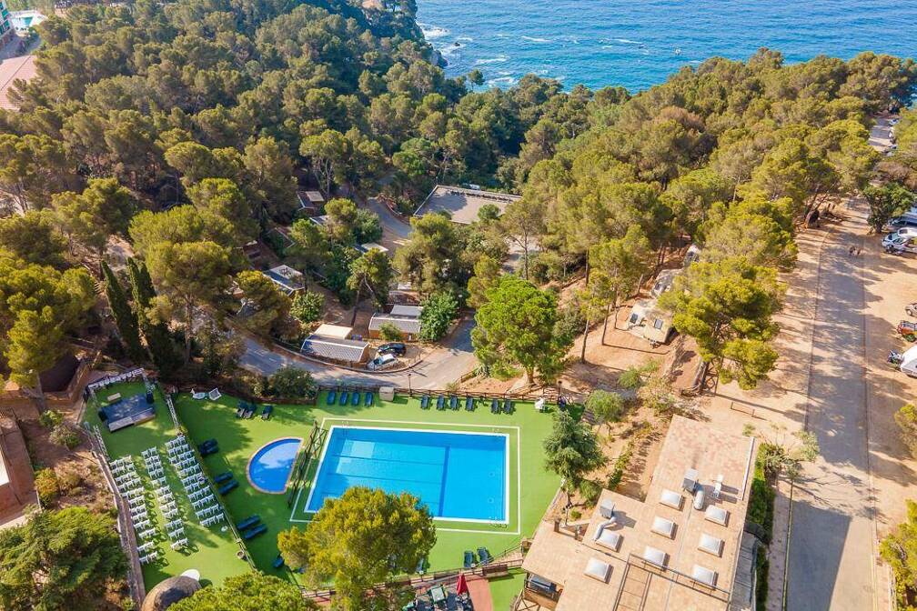 Camping Cala LLevado - Tossa de Mar, Costa Brava, Espagne | Homair