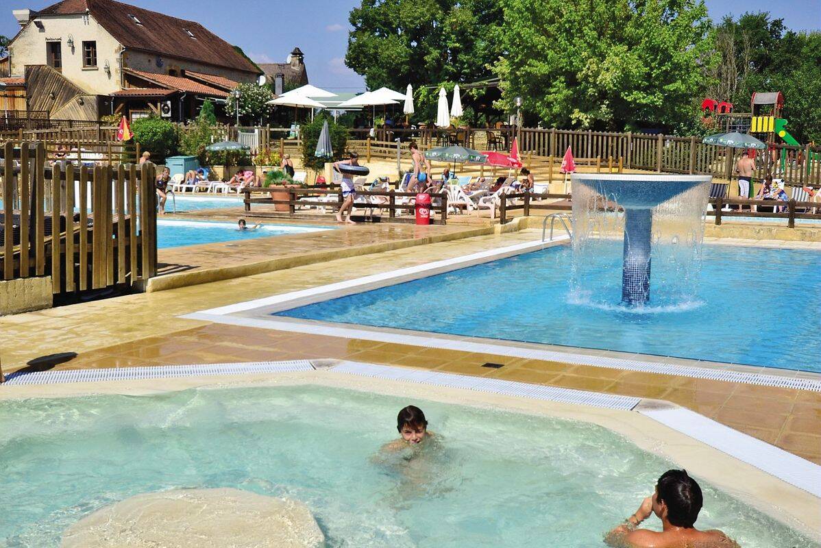 Camping Les grottes de Roffy - Sainte-Nathalène, Dordogne - Périgord ...