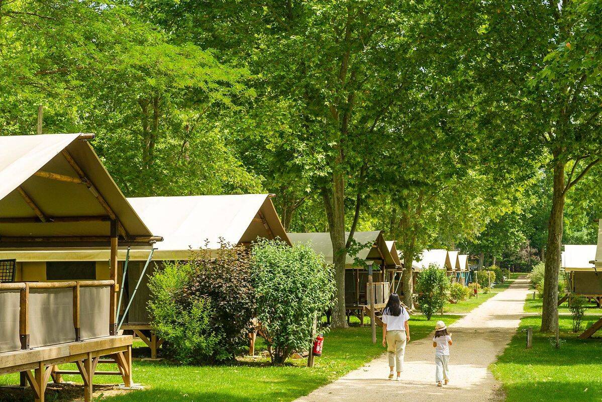 Homair Camping Château de Galaure - Châteauneuf-de-Galaure, Drôme ...