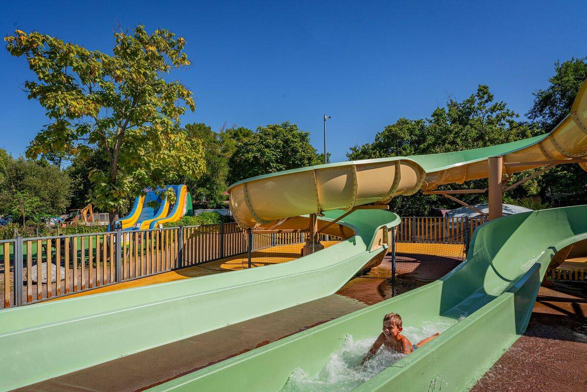 Camping La Rive - Biscarrosse, Les Landes, France | Homair Vacances